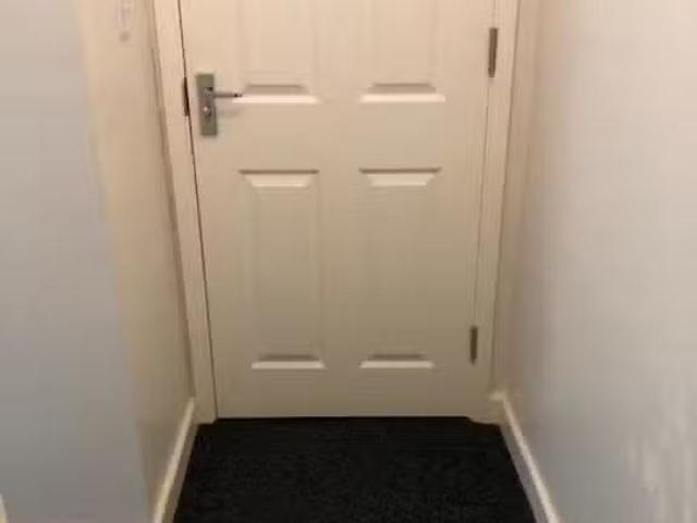 New 1 BA Studio flat for rent in Foleshill Road, Flat 14, Fole.