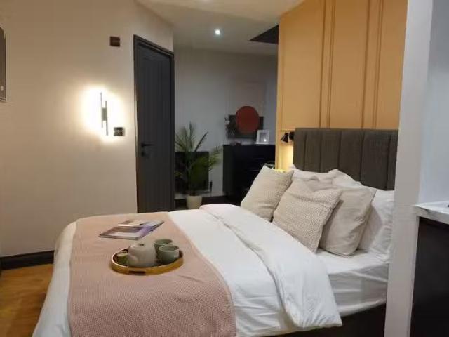 Nice 1 BA Studio flat for rent in Studio 2, Stone Hill Road, D.