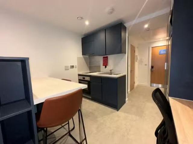 New 1 BA Studio flat for rent in St Peters Street, Westgate On.