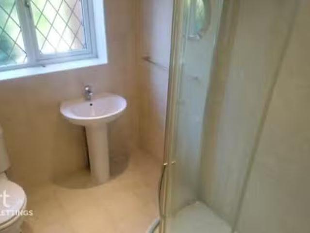 For Rent! 1 BA Studio flat for rent in Prince of Wales Road, C.