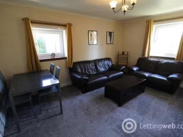 Nice 1 BA Property to rent in Bedford Road, Top Floor, AB24