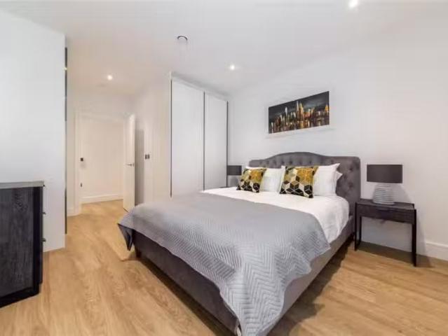 New 1 bedroom apartment for rent in East Timber Yard, 118 Pers.