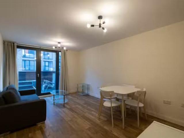 Rental! 1 bedroom apartment for rent in Southside, St Johns Wa.