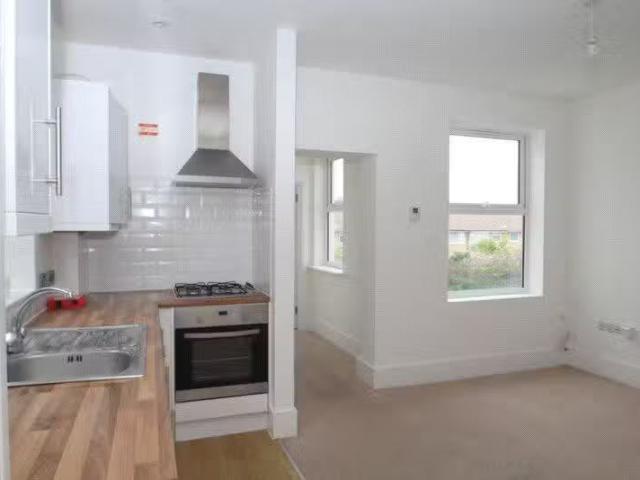 Unique 1 bedroom apartment for rent in St Catherines Road, Lit.
