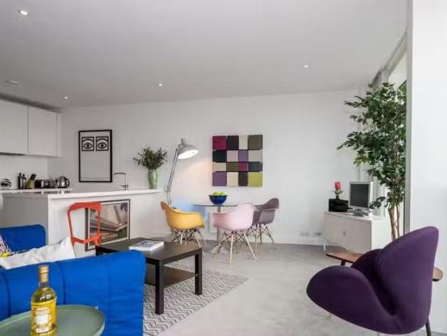 For Rent! 1 bedroom apartment for rent in The Rotunda, New Str.