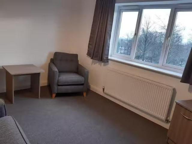 For Rent! 1 bedroom flat for rent in Michael Ct Special Bank h.