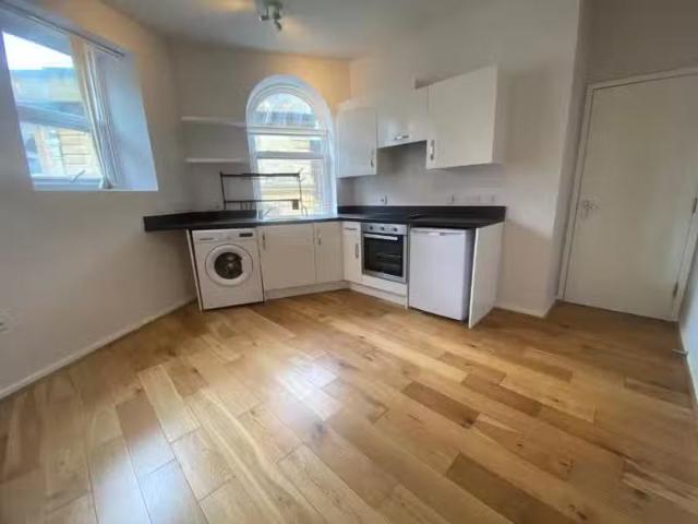 Cheap 1 bedroom flat for rent in Adelaide Lane, Bournemouth, D.