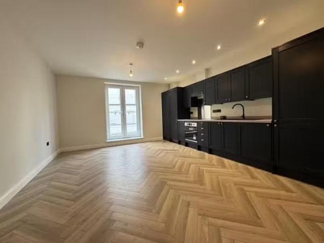 Unique 1 bedroom flat for rent in Burlington Place, EASTBOURNE.