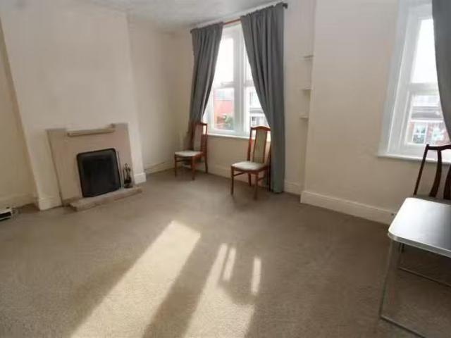 Nice 1 bedroom flat for rent in East Ham Road, Littlehampton.
