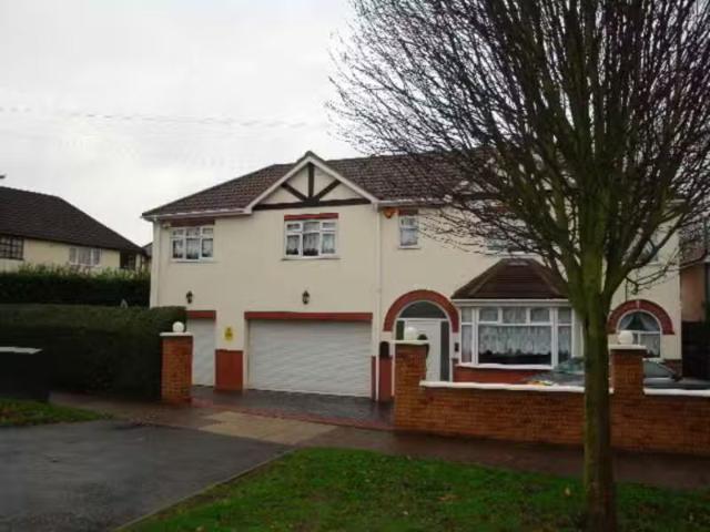 New 1 bedroom flat for rent in Hanging Lane, Northfield, B31