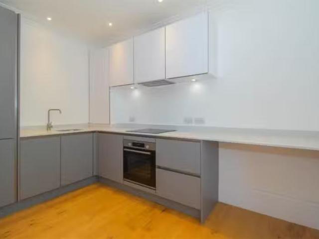 Nice 1 bedroom flat for rent in Upper Oldfield Park, Bath, BA2