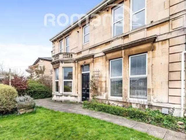 Nice 1 bedroom flat for rent in Wells Road, Bath, BA2