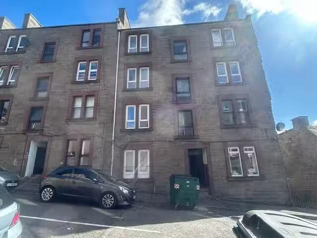 For Rent! 1 bedroom flat for rent in 1/2, 9 Rosebery Street, D.