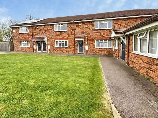 Deal! 1 bedroom Flat to rent, Westerham Close, Gillingham, ME8.