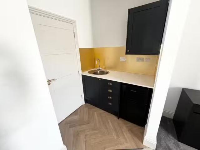 Nice 1 bedroom house for rent in Ashley Road, Poole, BH14