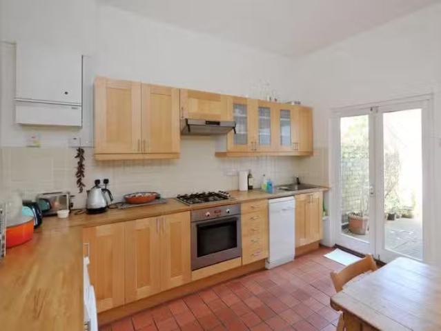 Just in! 1 bedroom house share for rent in Monk Road, Bristol.