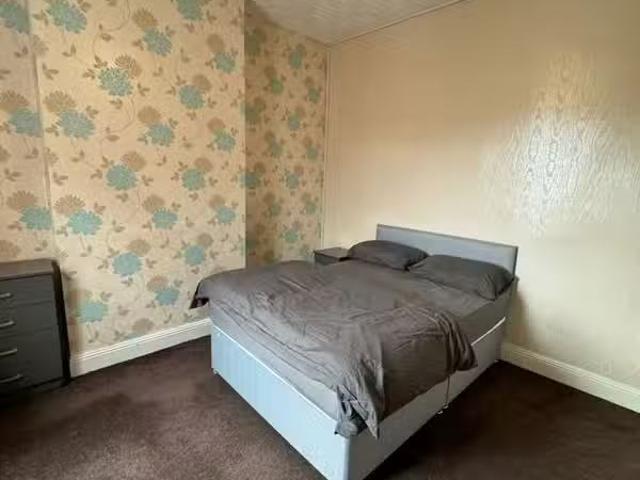 Charming 1 bedroom property for rent in Room 4, Hatfield Road.