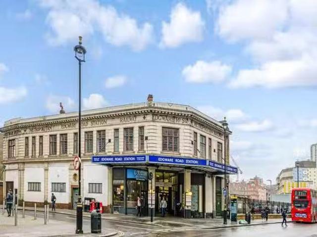 Cheap 1 BR Crompton Street