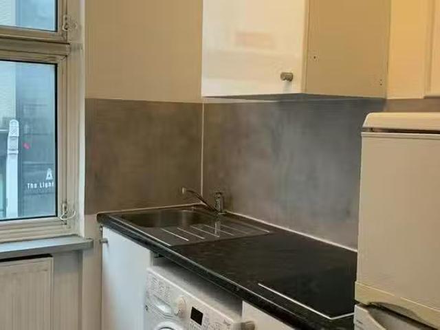 Deal! 1 BR Gray's Inn Road, London