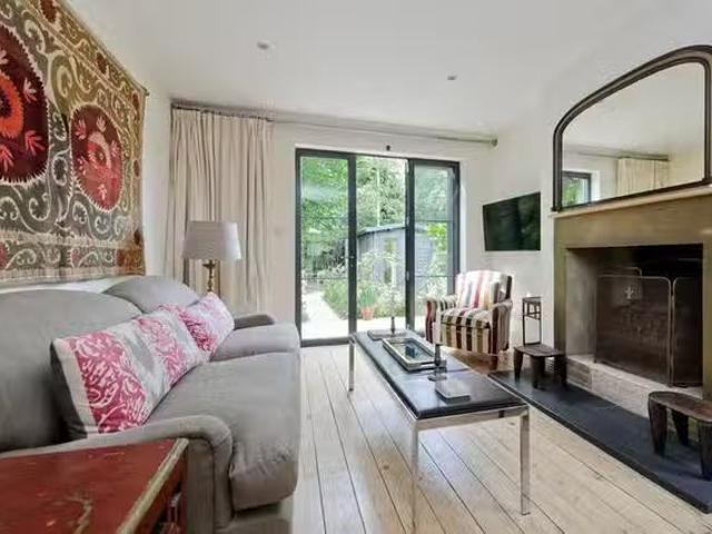 For Rent! 1 BR Doyle Gardens
