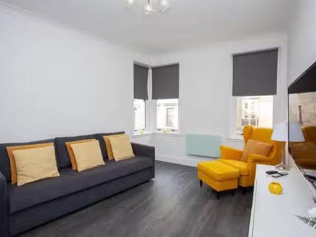 New 1 BR Elmbank Street