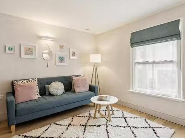 Charming 1 BR Friday Street