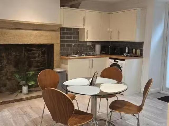 For Rent! 1 BR Halifax Road, Keighley