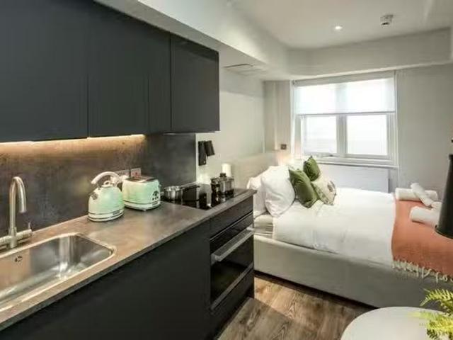 For Rent! 1 BR Inverness Terrace, London