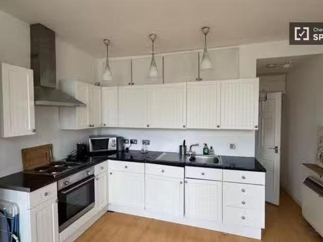 Just in! 1 BR Studio for rent in Colville, London