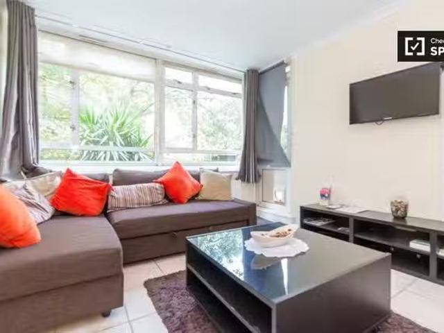 Rental! 1 BR Stylish 1 bedroom flat to rent in City of Westmin.