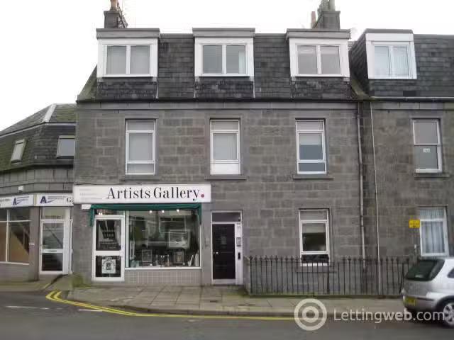 Charming 1 BR Property to rent in 407 Holburn Street, Aberdeen.