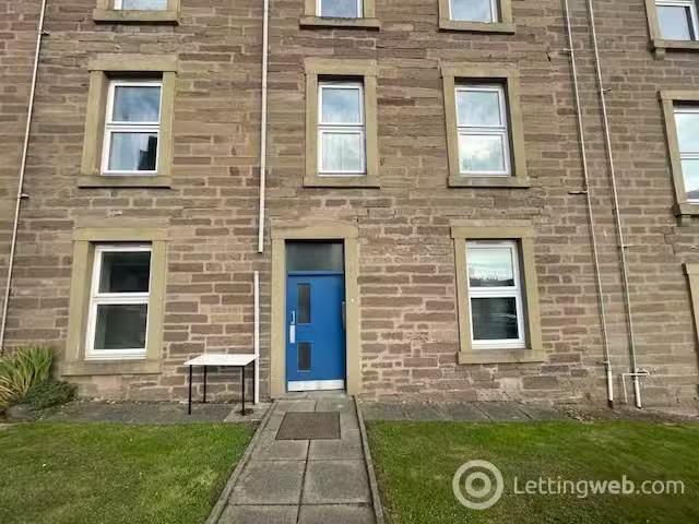 Deal! 1 BR Property to rent in 5 parker street 2/2