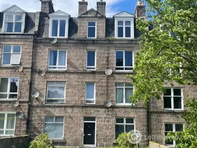 Nice 1 BR Property to rent in 16 Grampian Road, Top Right, Abe.