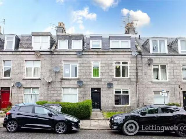 Nice 1 BR Property to rent in Union Grove, First Floor Right.