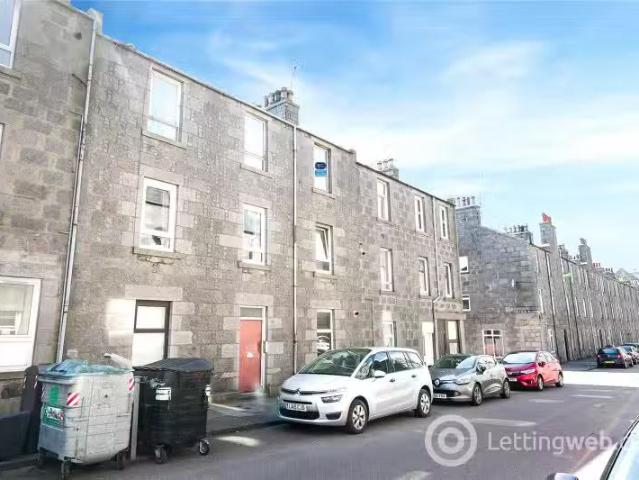 Cheap 1 BR Property to rent in Urquhart Road, Aberdeen, AB24