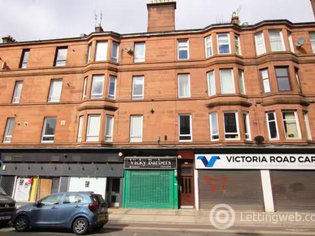 Cheap 1 BR Property to rent in Victoria Road, Govanhill, Glasg.