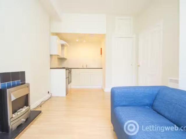 Cheap 1 BR Property to rent in Wardlaw Place, Gorgie, Edinburg.