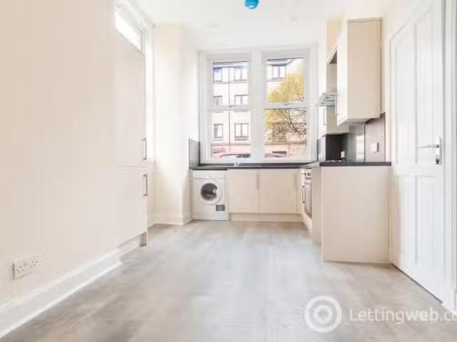 New 1 BR Property to rent in Albert Street, Edinburgh, EH7