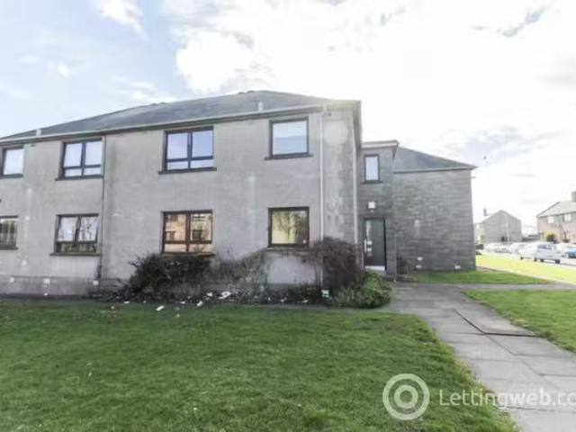 Rental! 1 BR Property to rent in Bloomfield Road, Arbroath, A.