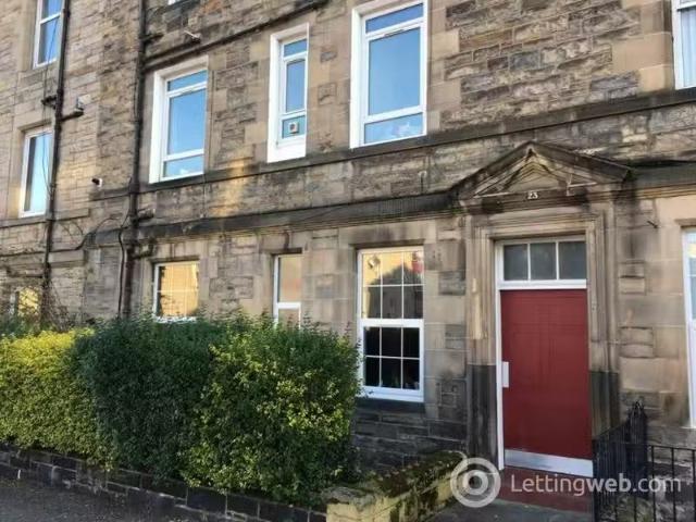 Unique 1 BR Property to rent in Halmyre Street, Edinburgh