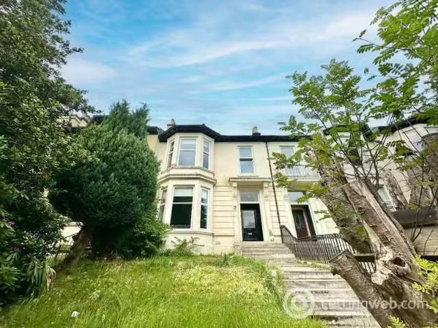Just in! 1 BR Property to rent in Oakley Terrace, Dennistoun.