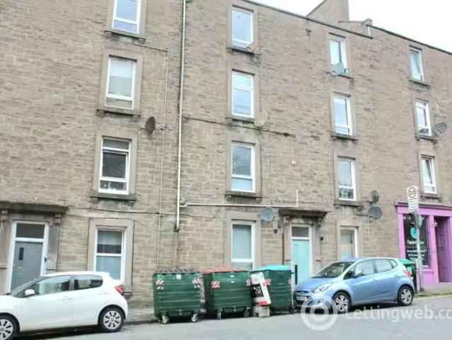 Cozy 1 BR Property to rent in Peddie Street, Dundee, DD1 5LT