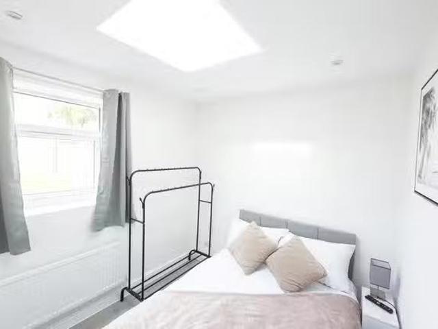 Just in! 1 BR Rantree Fold, Basildon