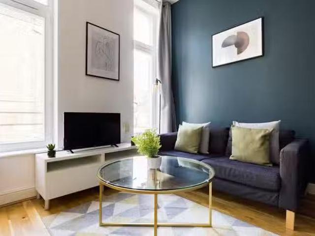 Rental! 1 BR Whitecross Street