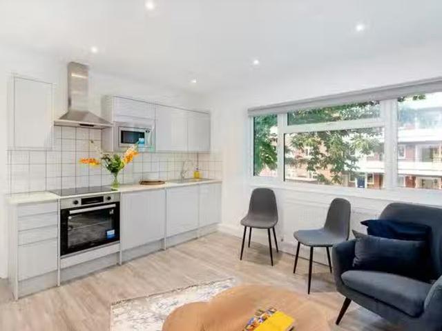 Charming 1 BR Wyvil Road, London