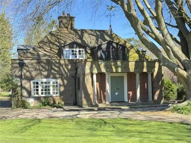 Nice 2 BA 3 bedroom detached house for rent in Upper Hardres.