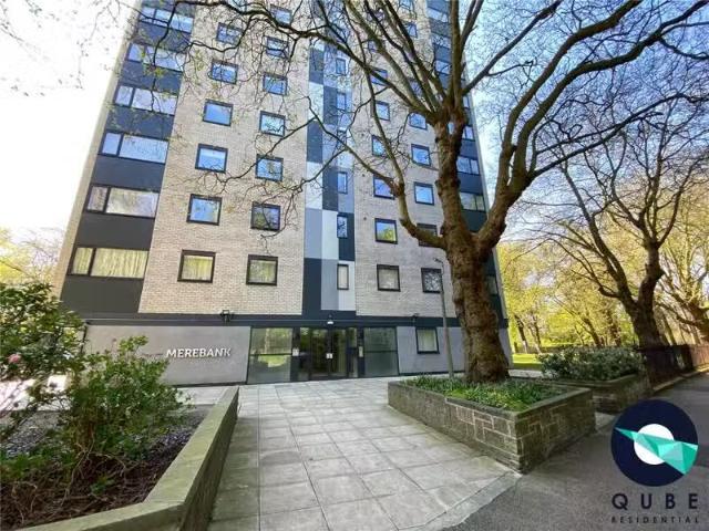 Unique 2 BA 3 bedroom flat for rent in Merebank Tower, Greenba.