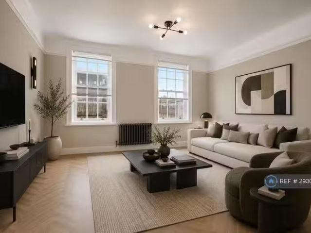 Nice 2 BA 3 bedroom flat for rent in Richmond Hill, Bournemout.