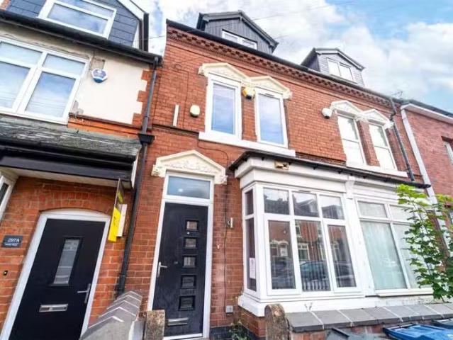 Nice 2 BA 1 bedroom house for rent in Heeley Road, Birmingham.