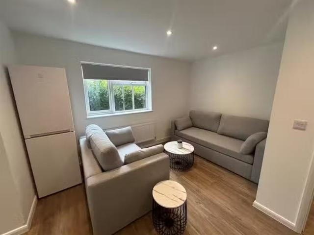 Deal! 2 BA 1 bedroom house for rent in 122 Union Lane, Cambrid.